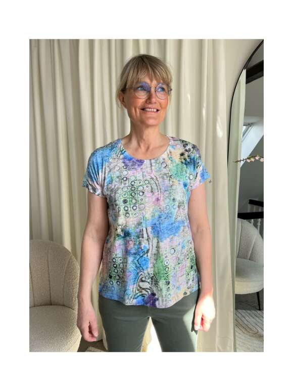 T-SHIRT MED FLOT PRINT | Textil Karntner - Shop nu > Gundtoft